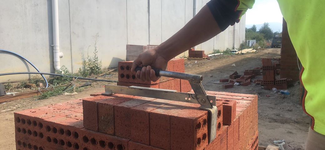 Brick Tongs - BT Engineering Group USA
